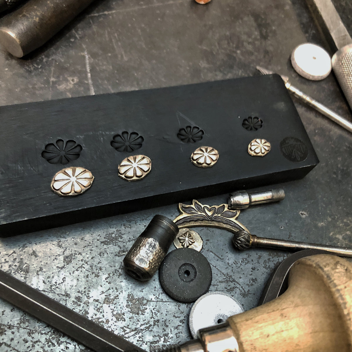 SP04 – Silver Lining Metal Stamps