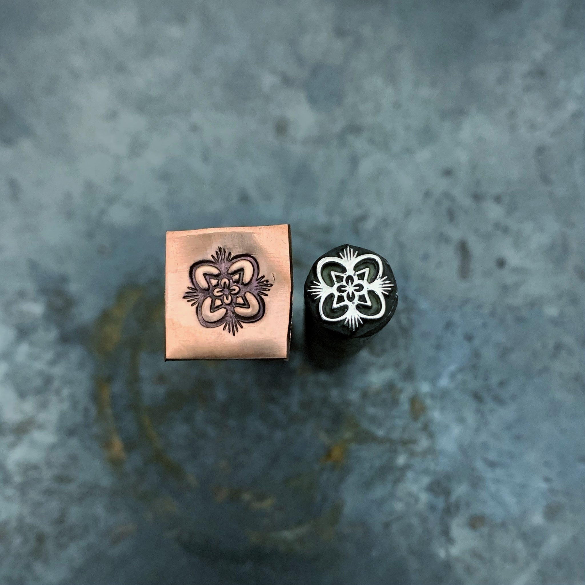 ROUND – Silver Lining Metal Stamps