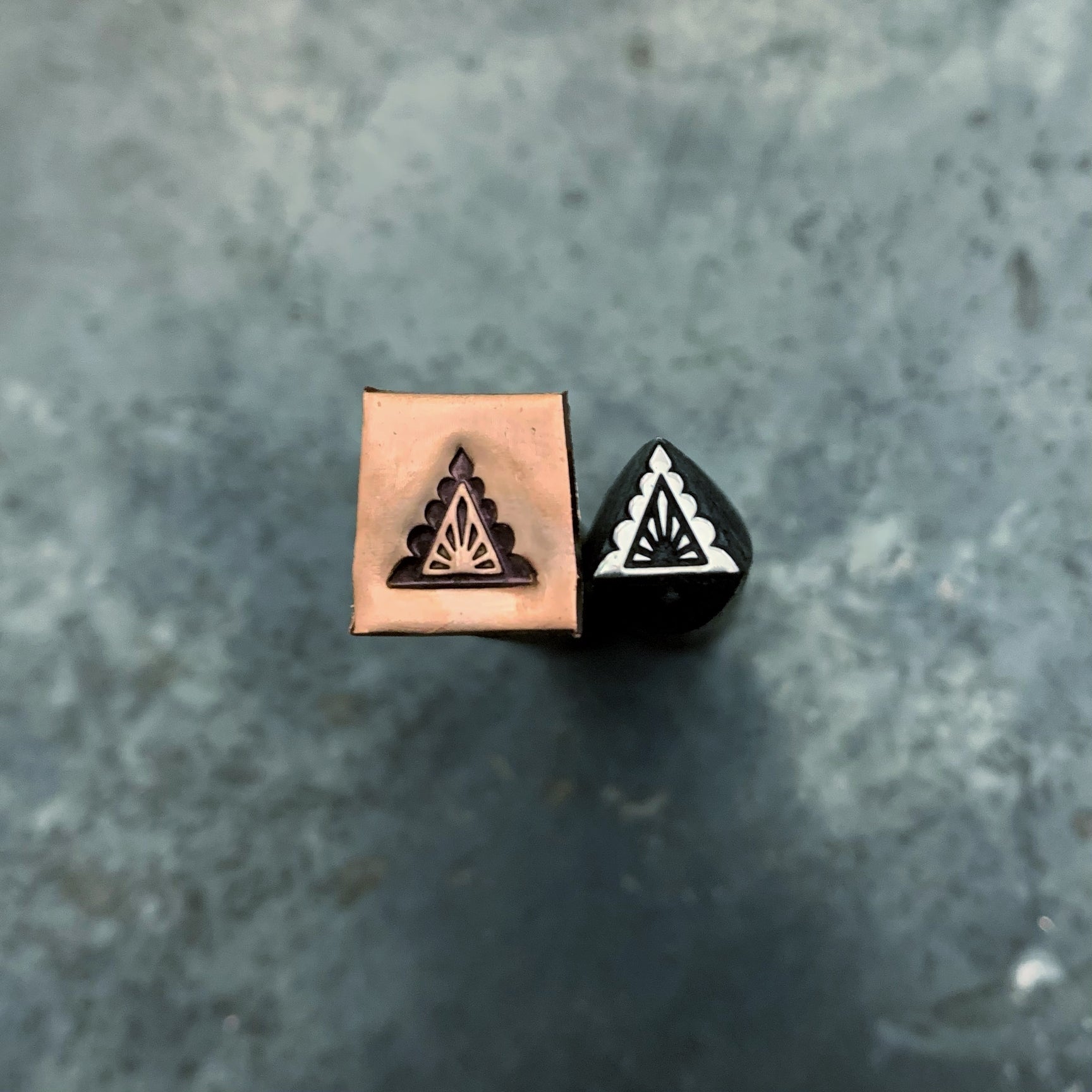 TRIANGULAR – Silver Lining Metal Stamps